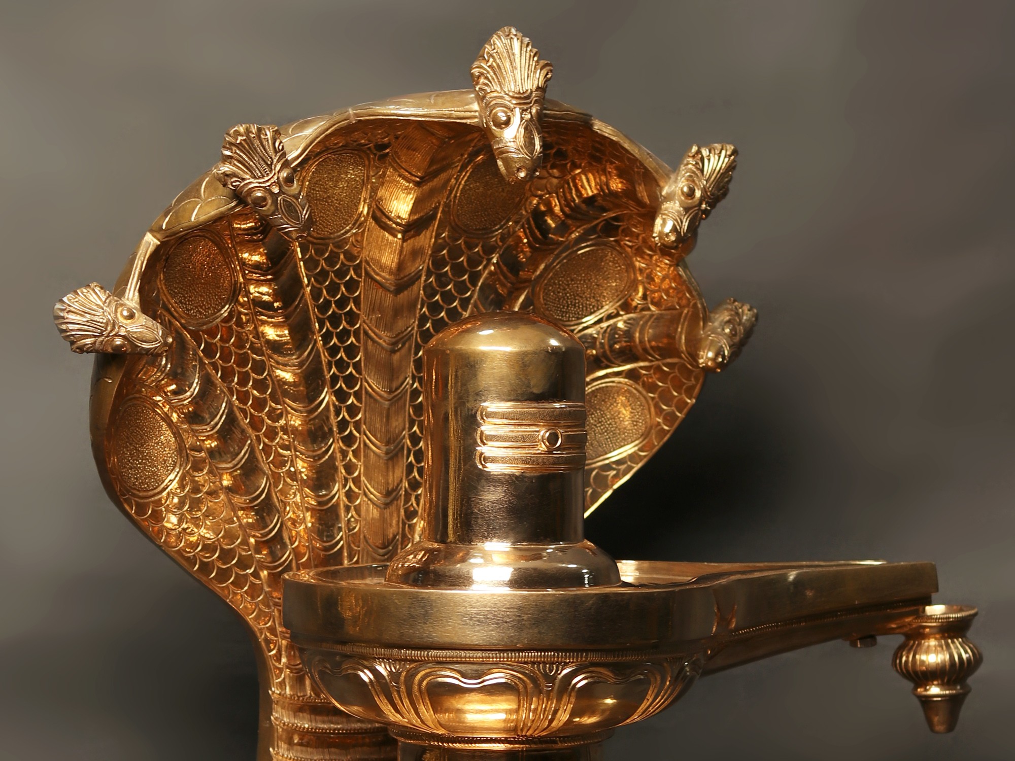 Shivalingam with Five Hooded Crowning Serpent Bronze Statue | Exotic ...