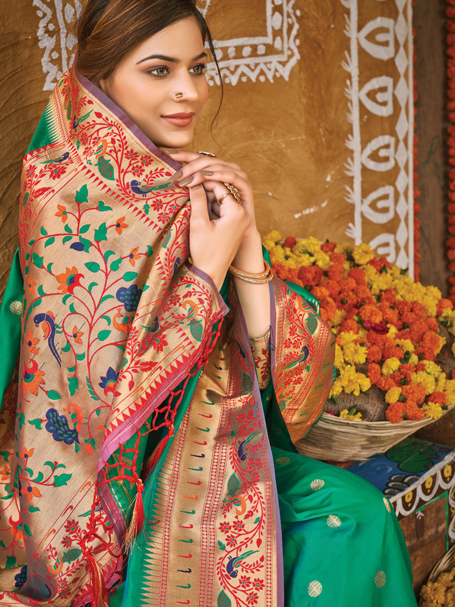 Paithani Silk Peacock-Floral Zari Work Silk Paithani Saree with Blouse ...