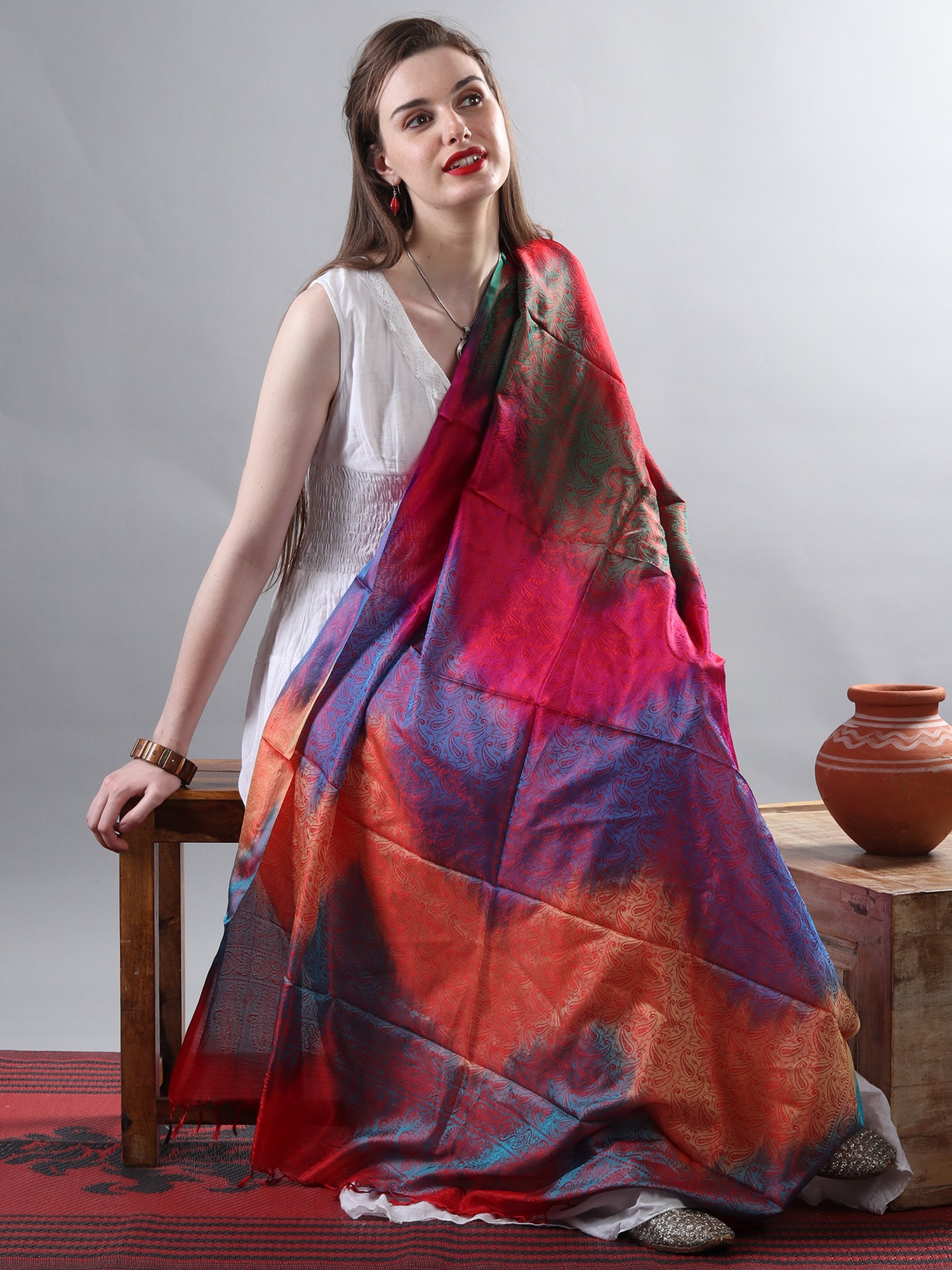 Shawl from Kashmir with Jaal Pattern Sozni Hand-Embroidered Paisley ...