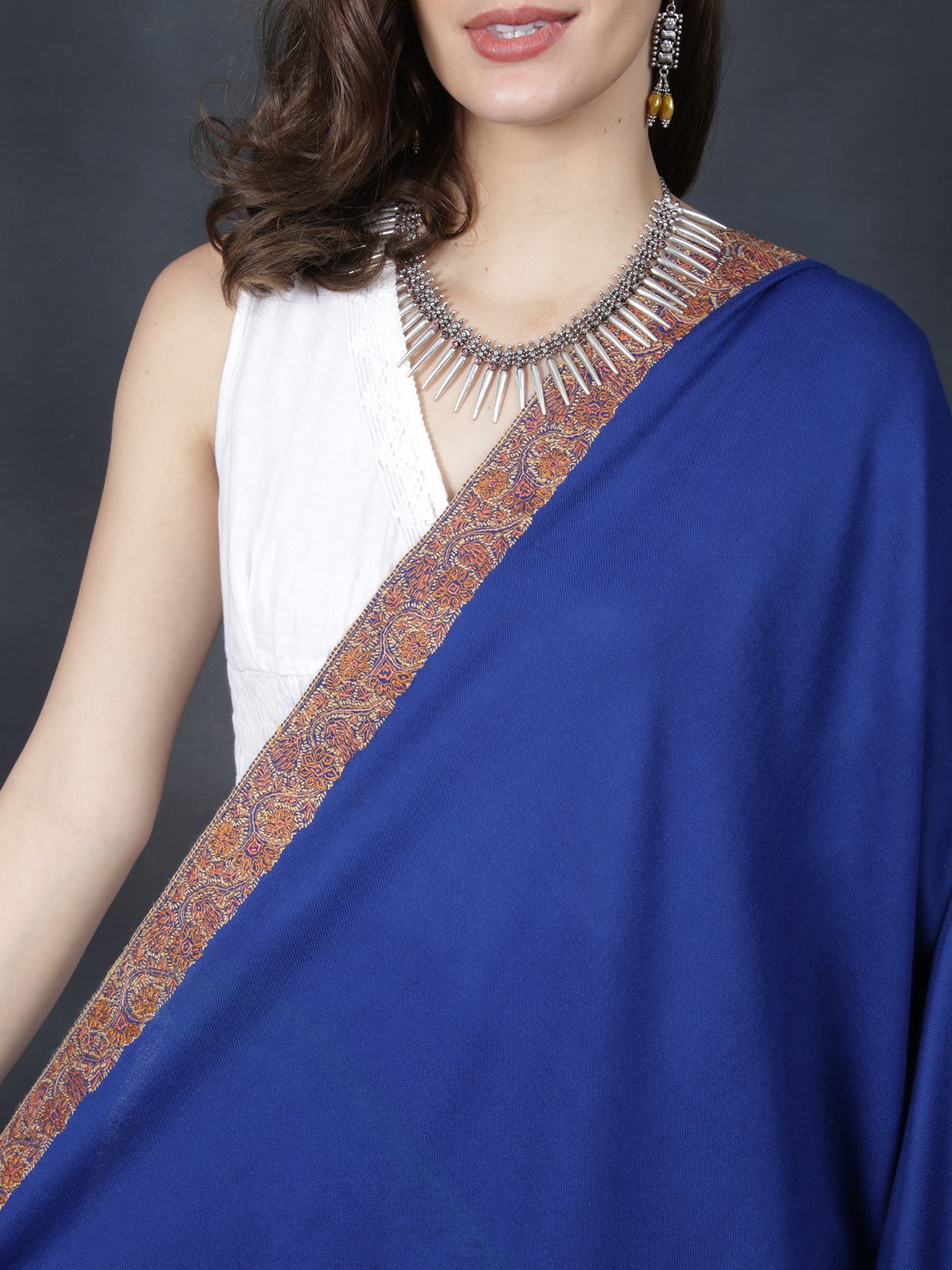 Sozni Shawl With Hand-Embroidered Flower-Leaf Vine Pattern Border ...