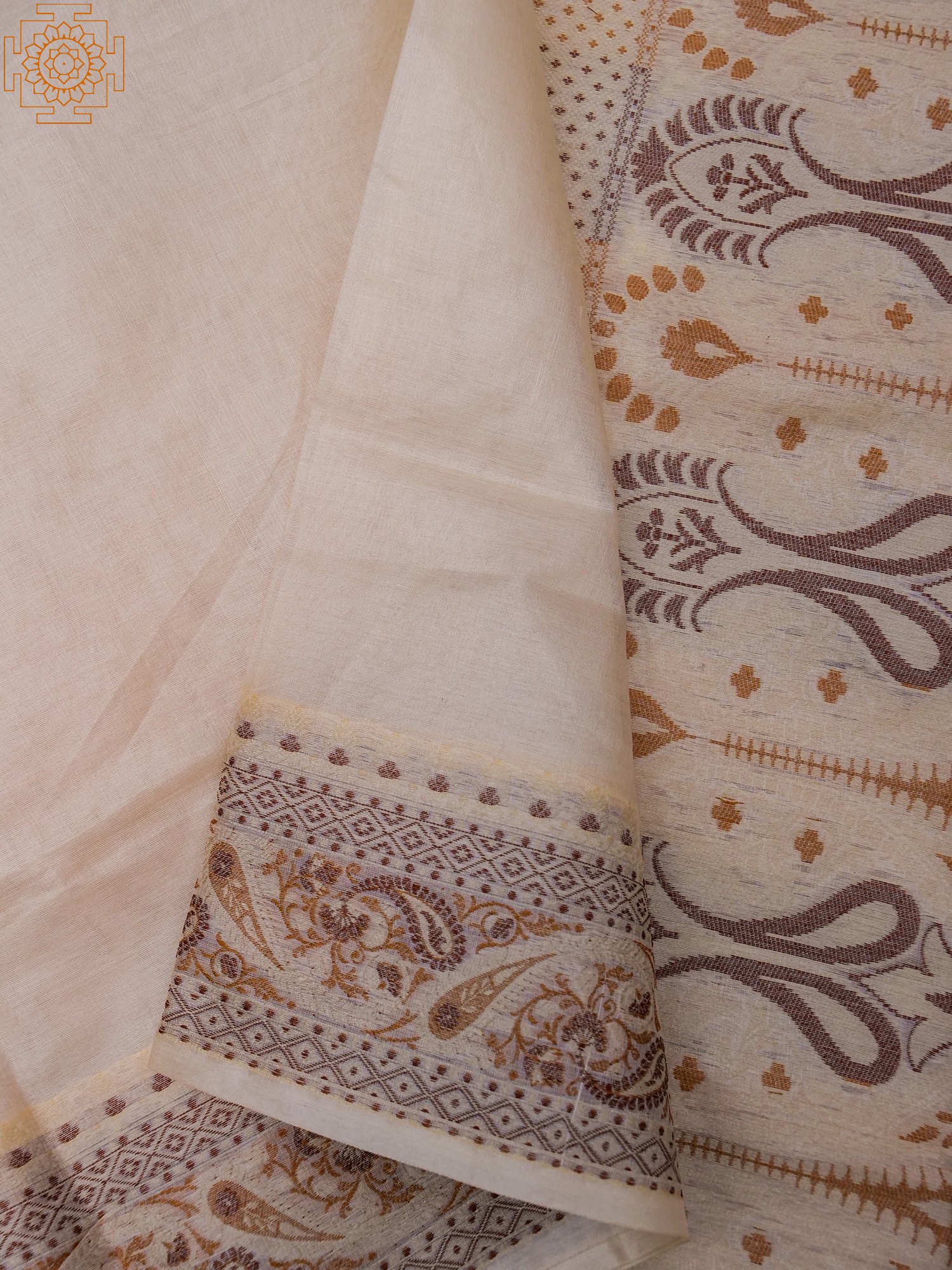 Snow-White Pure Tassar Silk Plain Banarasi Saree with Mango Bail ...