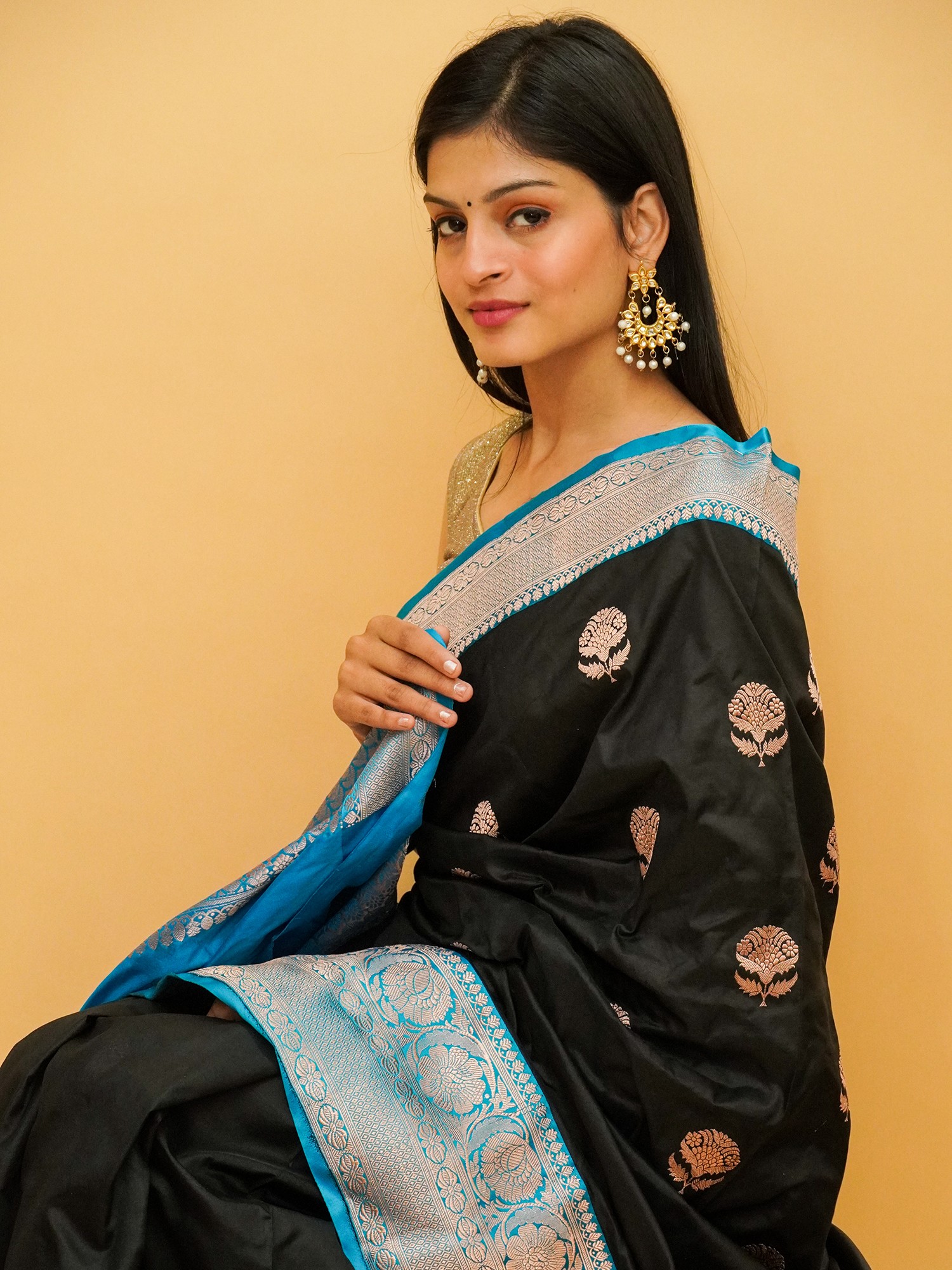 Moonless Night Pure Katan Silk Banarasi Saree With Brocaded Floral