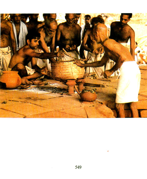 Agni: The Vedic Ritual of the Fire Altar (Set of 2 Big Volumes with Two ...